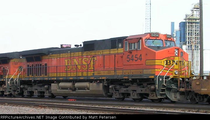BNSF 5454